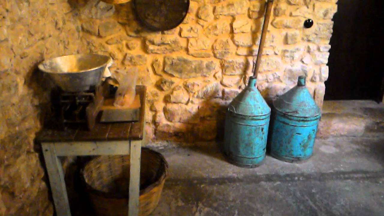 Κυπαρισσία Μεσσηνίας. Ο Παλιός Νερόμυλος - YouTube