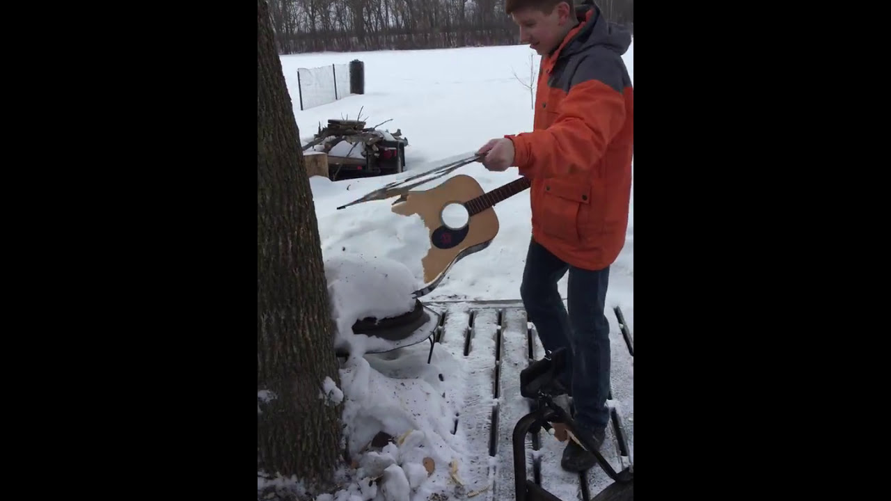 Angry Guy Smashes Guitar - YouTube