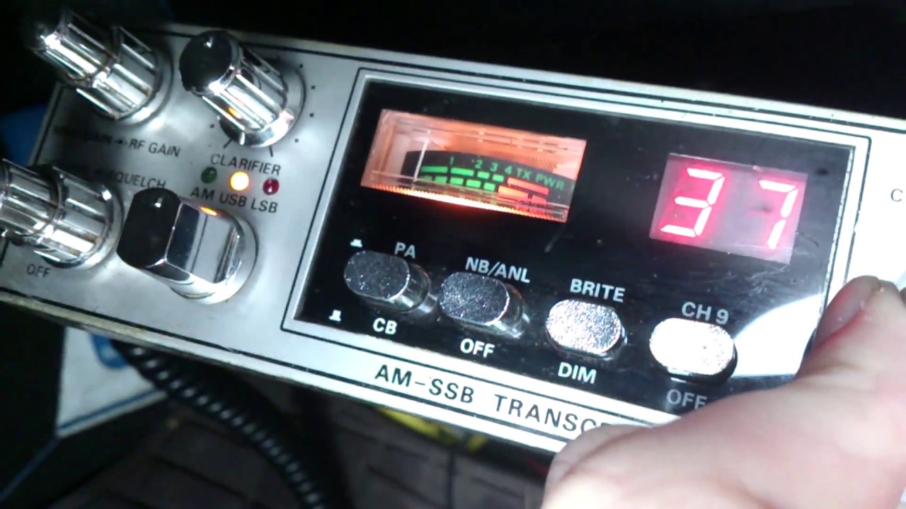 President AR144 Ssb and am american cb radio - YouTube