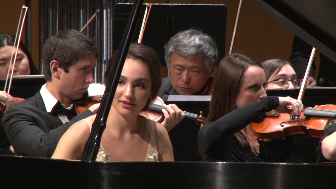 Emily Bear performance at Lincoln Laureate Convocation - YouTube