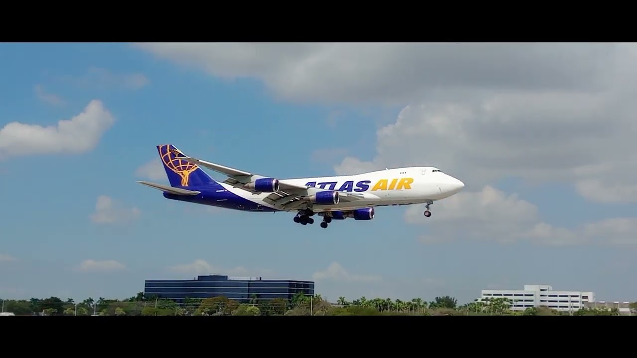 Atlas Cargo 747 Landing Aeropuerto internacional de Miami - YouTube