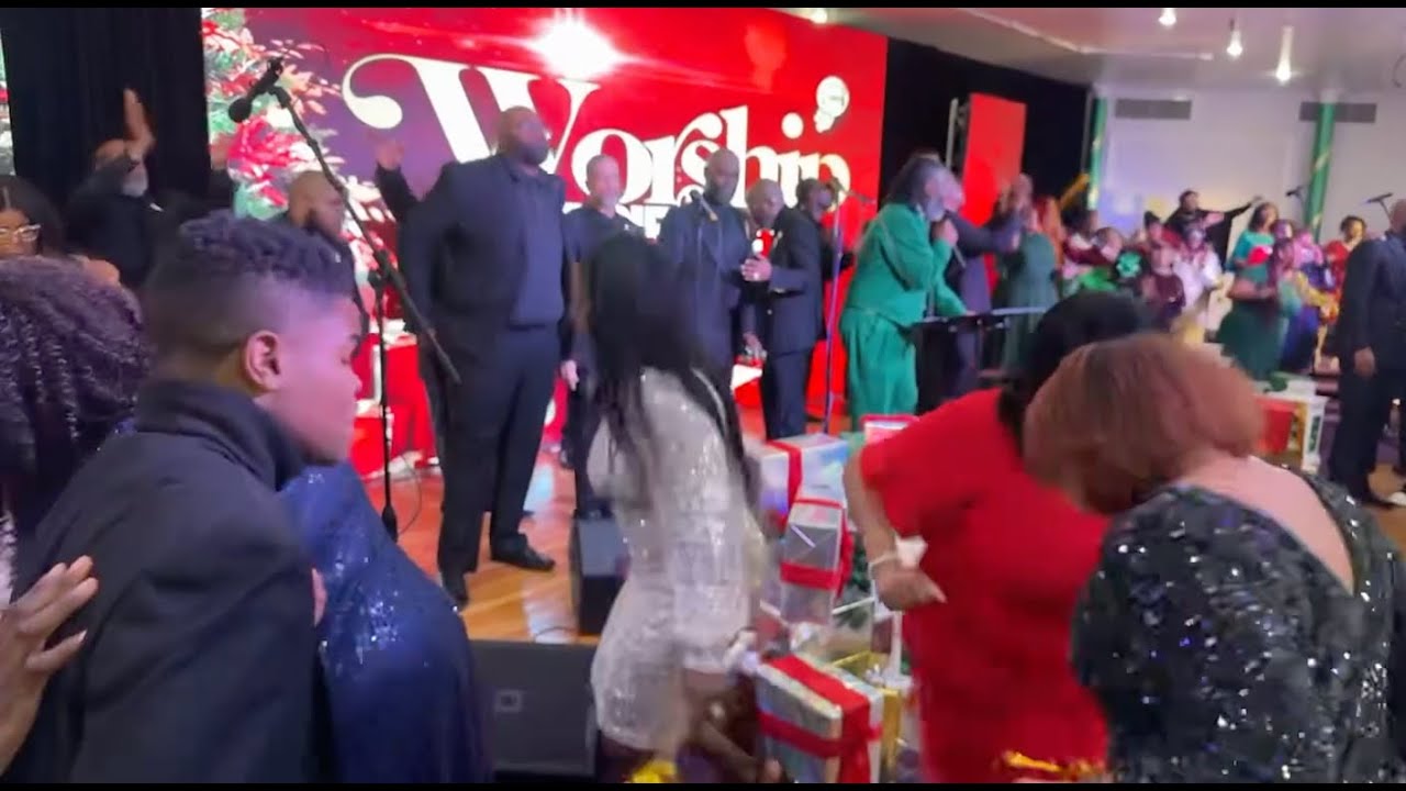 Christmas Concert Turns Into PRAISE BREAK SESSION!!! (2024) - YouTube