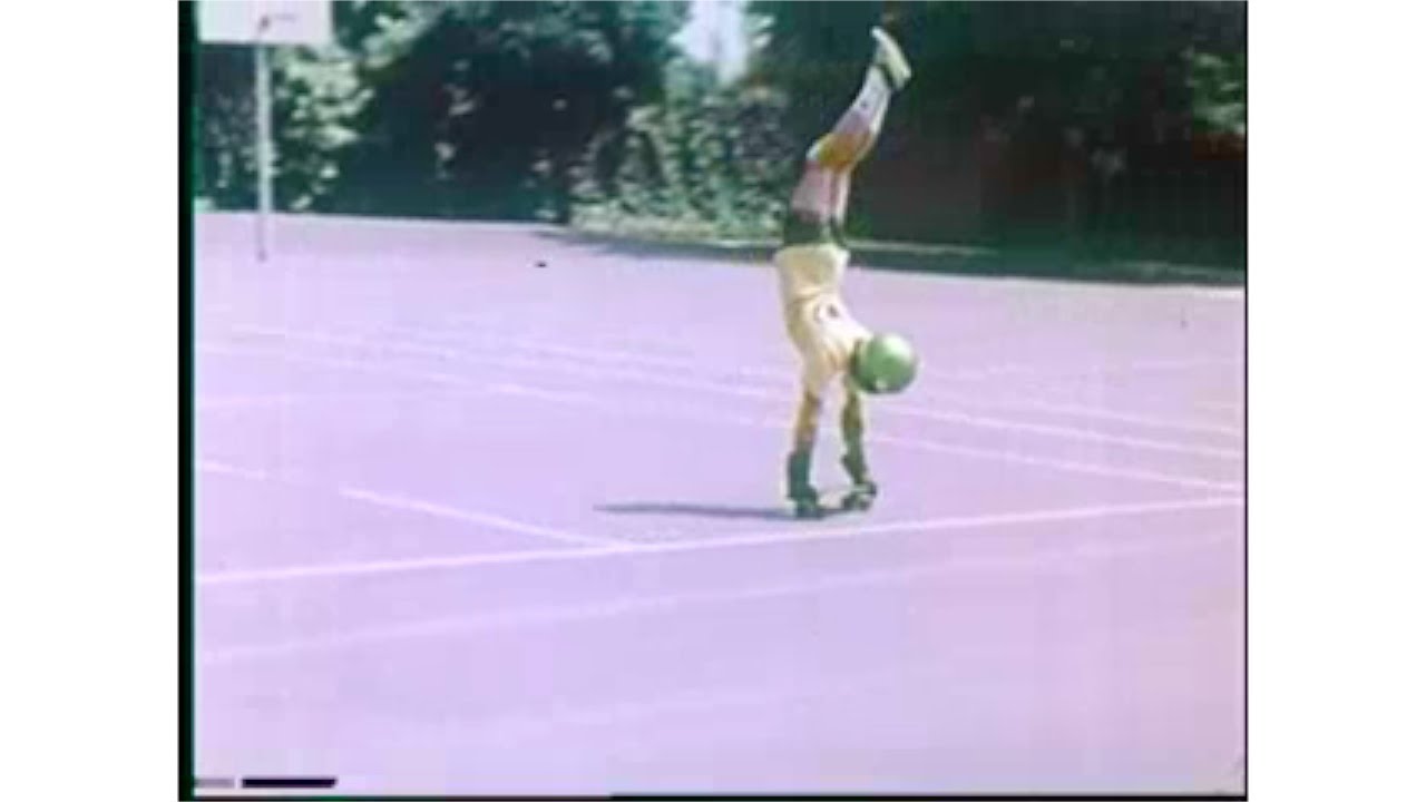 Living It Up - Mixwell Edison - 70s [FUNK] Retro Skateboarding - YouTube