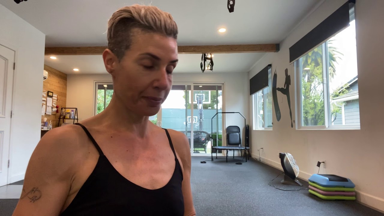 BeeFit by Maya 🐝6 min full body workout - YouTube