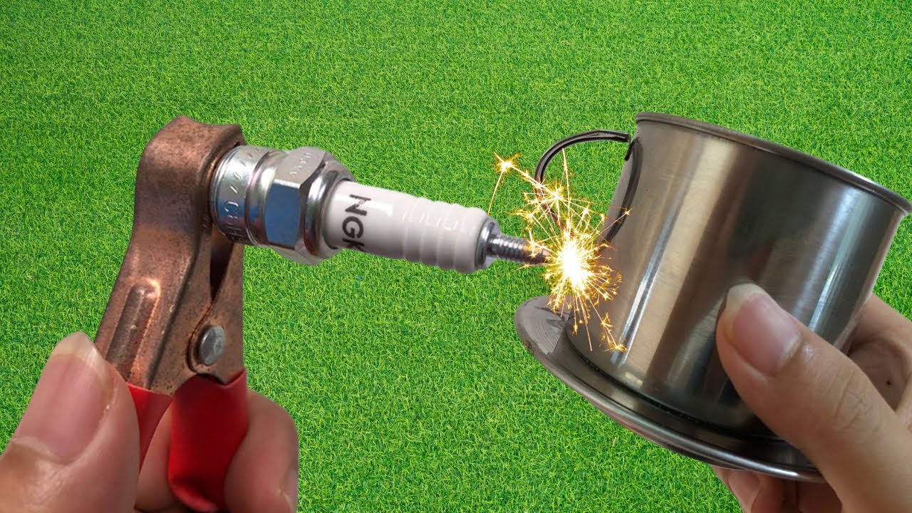 Amazing ! How to make a welding machine from SPARK PLUGS very simply at ...