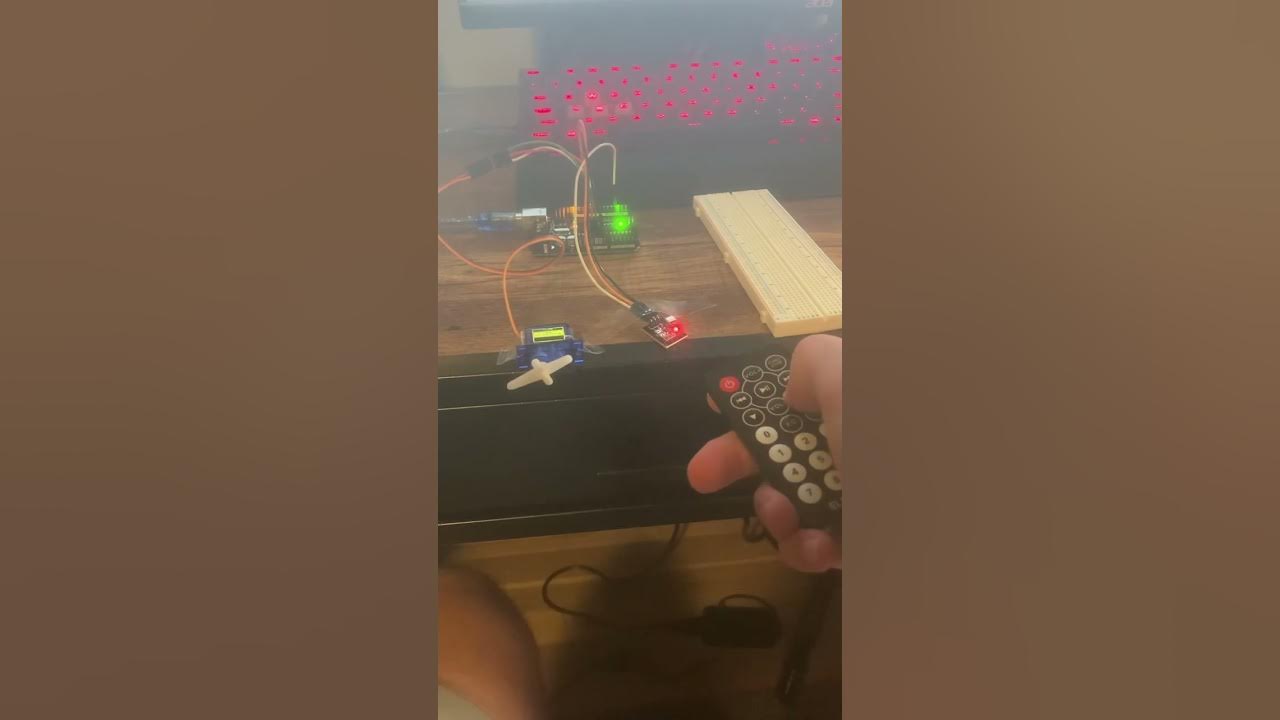 Super cool IR remote controlling awesome cool servo motor super awesome cool - YouTube