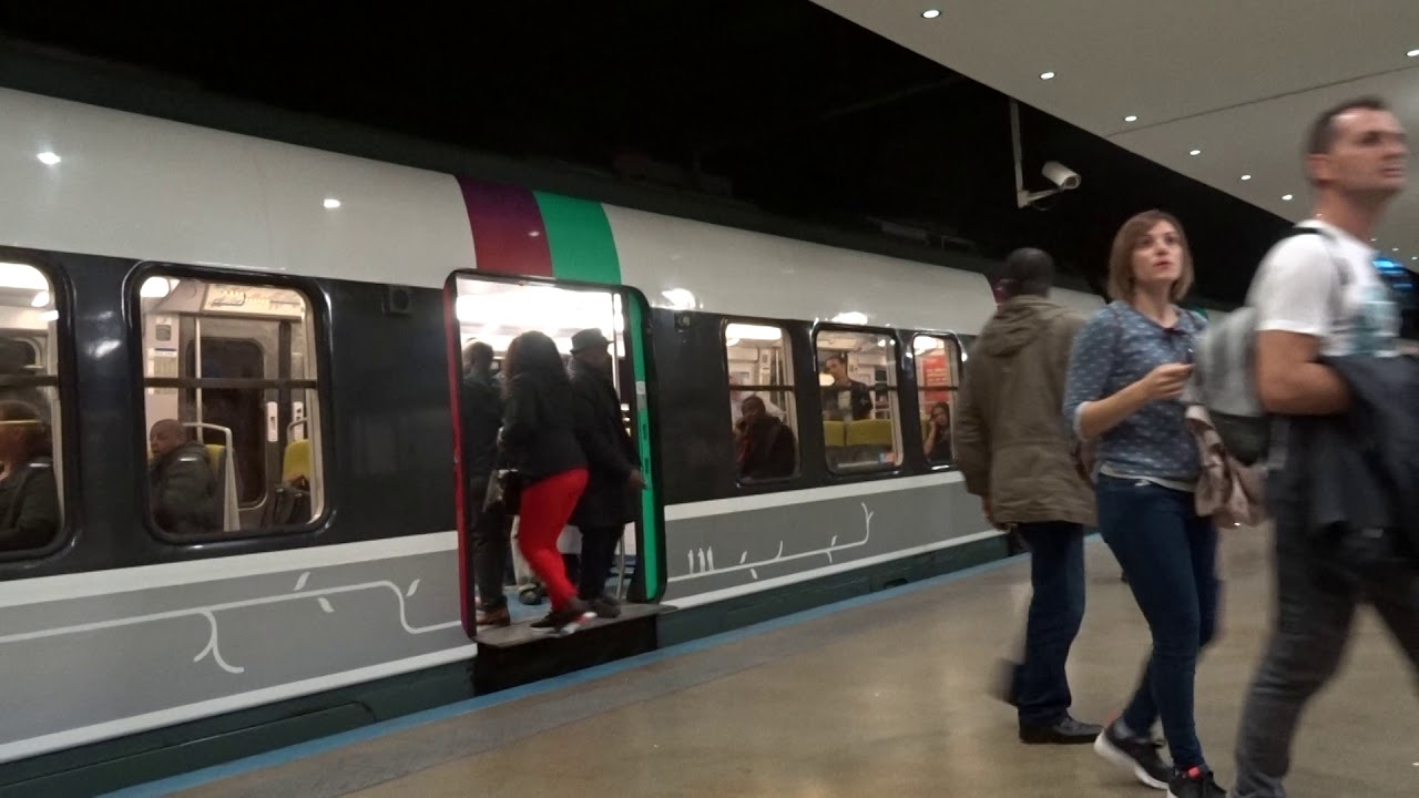 Depart d'une MI79 a destination de Mitry Claye en gare du nord (75 ...