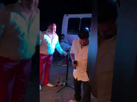 Guachinango Jalisco ... MARTIN TOPETE con La Banda Rio Verde - YouTube