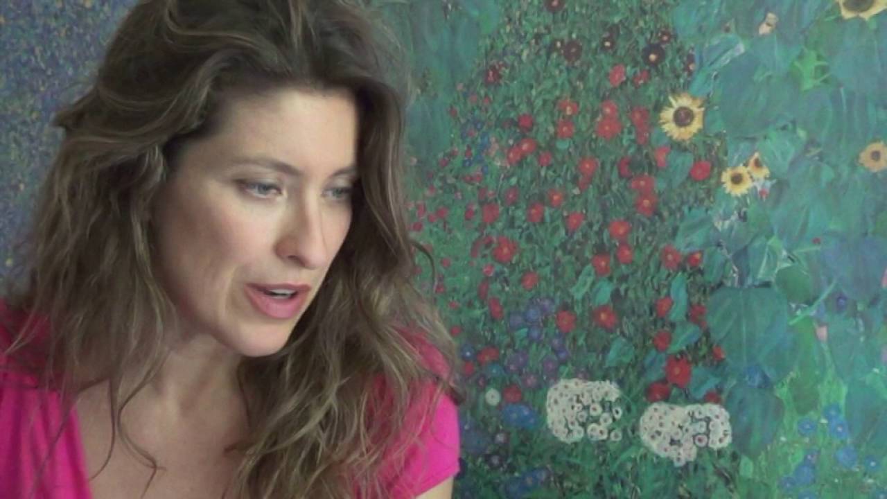 Monica Rogledi Showreel 2016 - YouTube