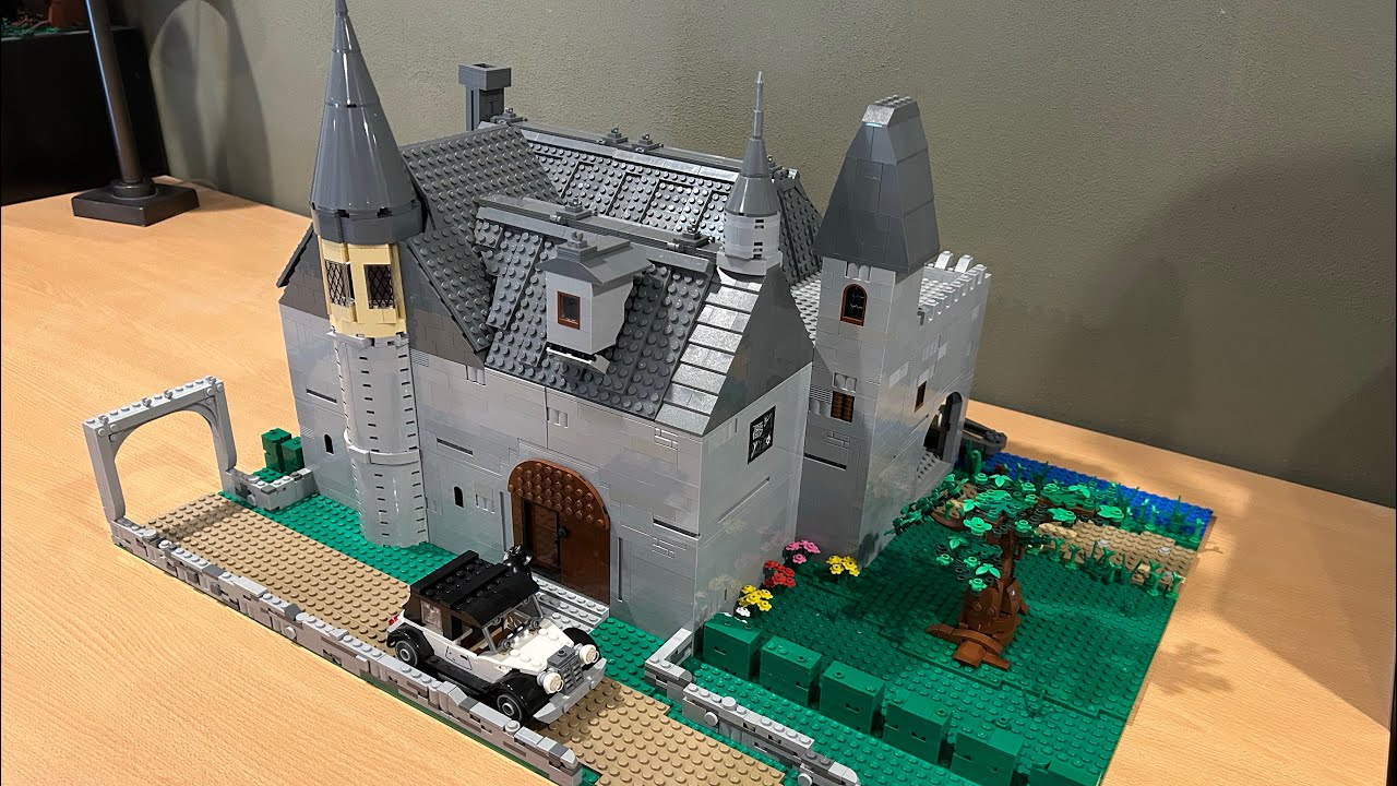 Lego Indiana Jones Castle Brunwald - YouTube