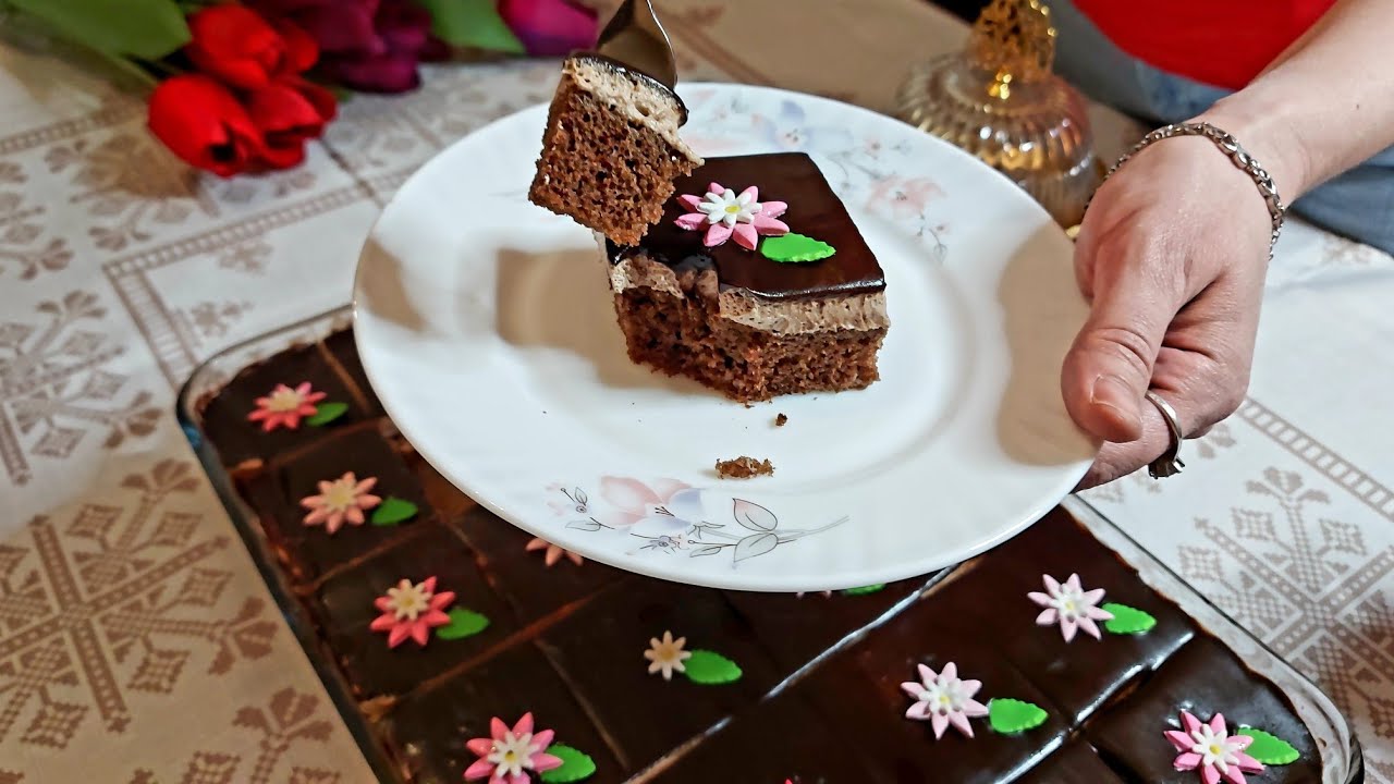 Chocolate cake with only 3eggs with special cream for many people!Torte ...