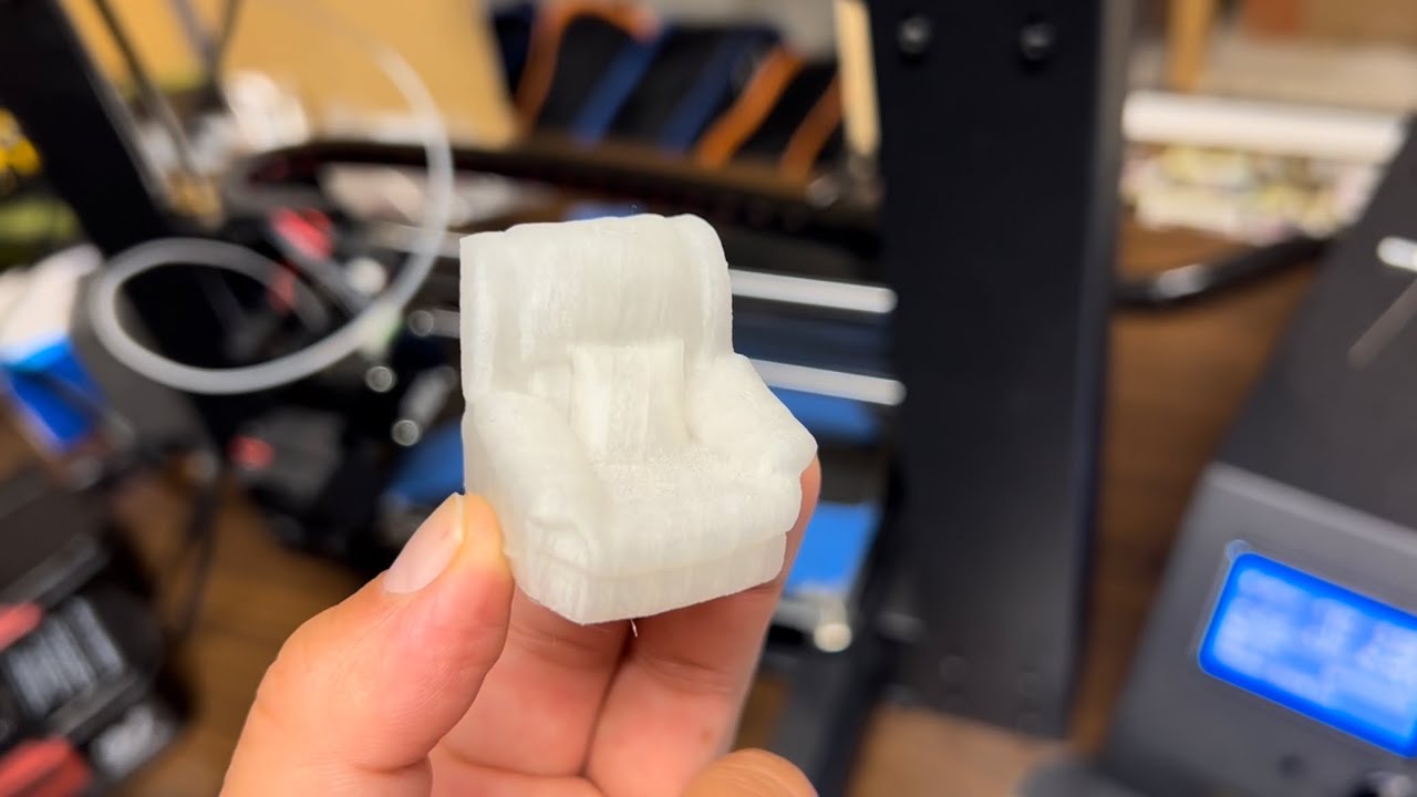 3D Printing: Making Our Own Couch! // 3D列印：印我們自己的沙發！ - YouTube