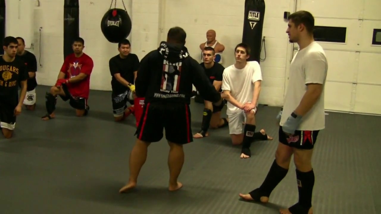 KRU Muay Thai Tip of the Week - Wide Leg Kick Fake to Inside Attack ...