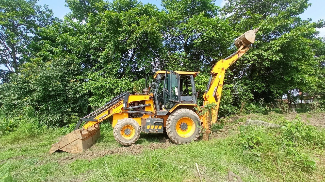 Jcb 3dx leveling the ground...jcb working time...#jcb3dx... - YouTube