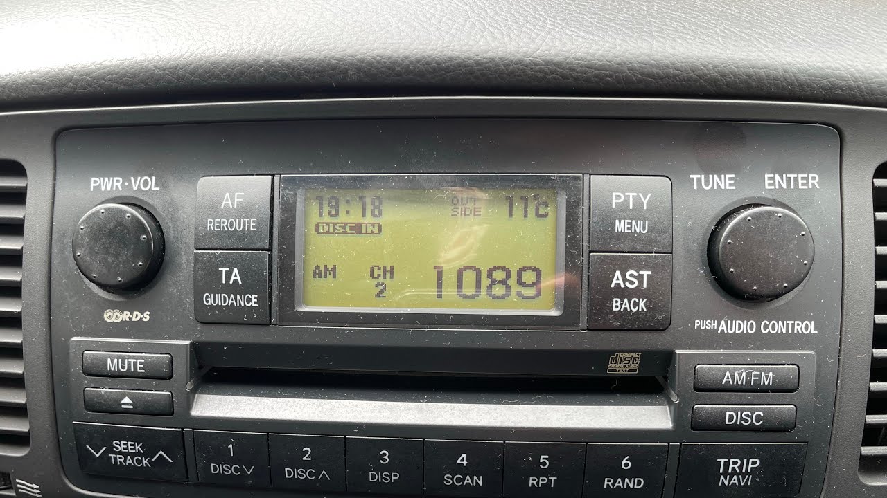 Toyota Corolla Clock Setting how to set the clock in the radio CD 58816 ...