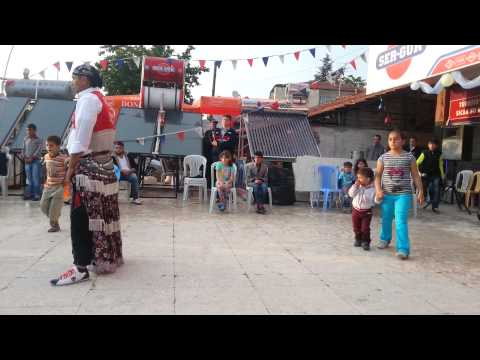 Köçekler Süper Oynuyor...