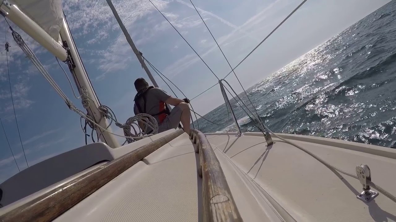 Sailing Lake Michigan - YouTube