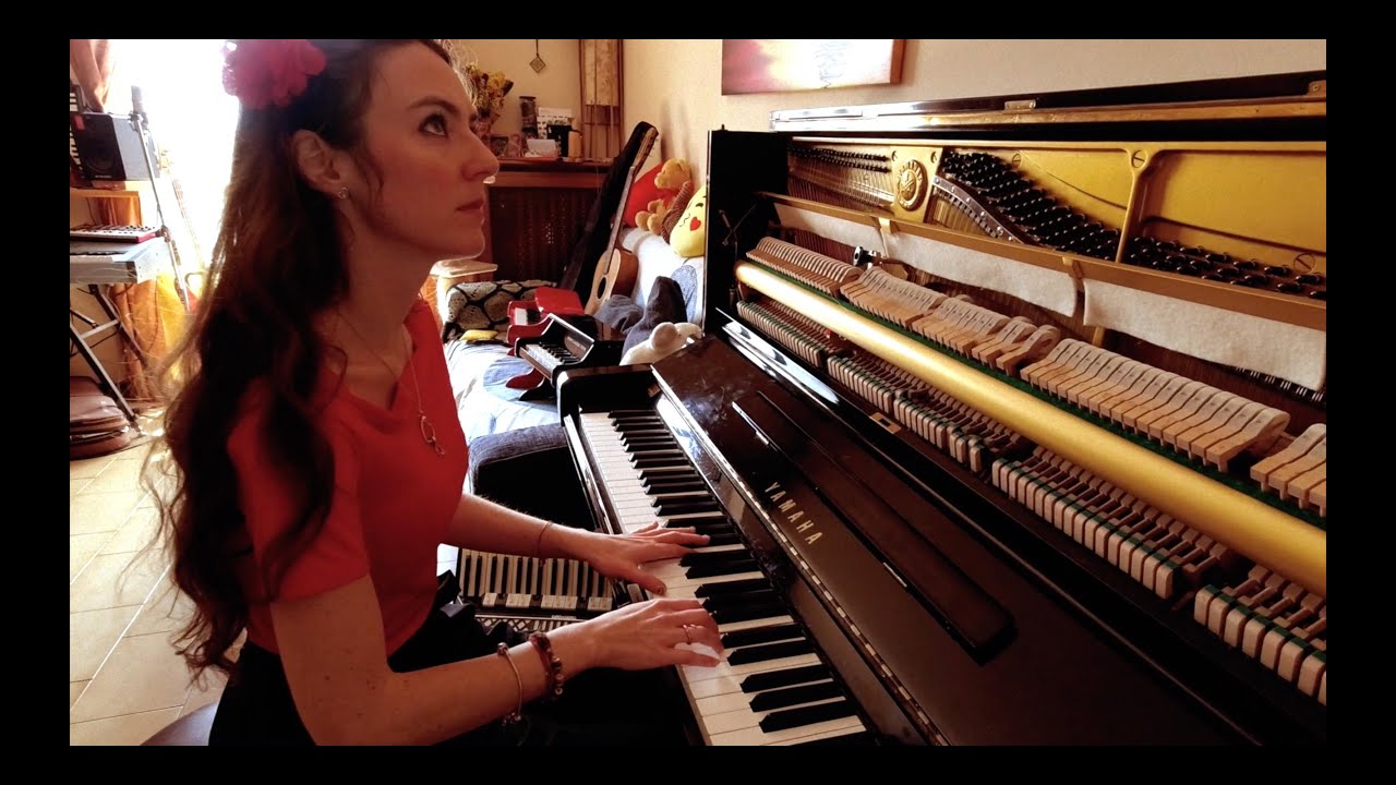 Fiamma Velo - Rose Nere (Official Video) - YouTube Music