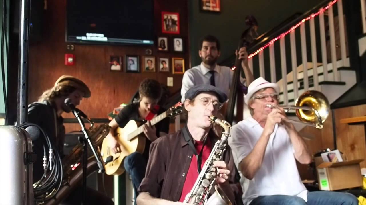 New Orleans Jazz Vipers - Sweet Lorraine, French Quarter Fest 2015 ...