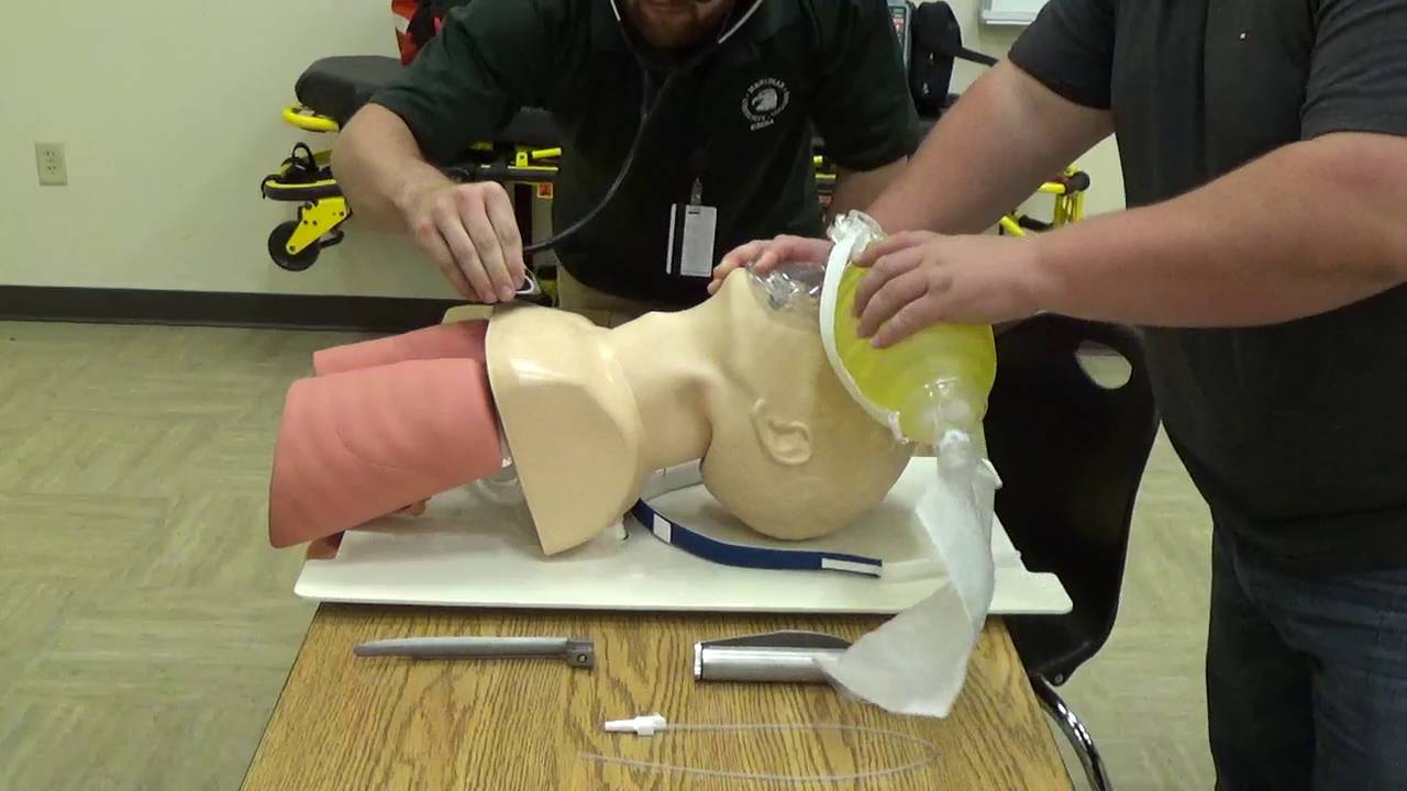 MCC Paramedic student Adult Intubation - YouTube