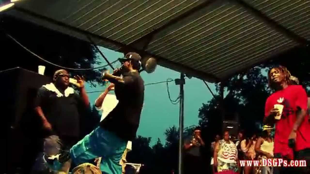 Swazy Baby "From The Moon" live at 96.3 WJIZ Car and Bike Show - YouTube