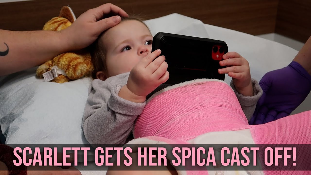 SCARLETT GETS HER SPICA CAST OFF! | Vlog 2388 - YouTube