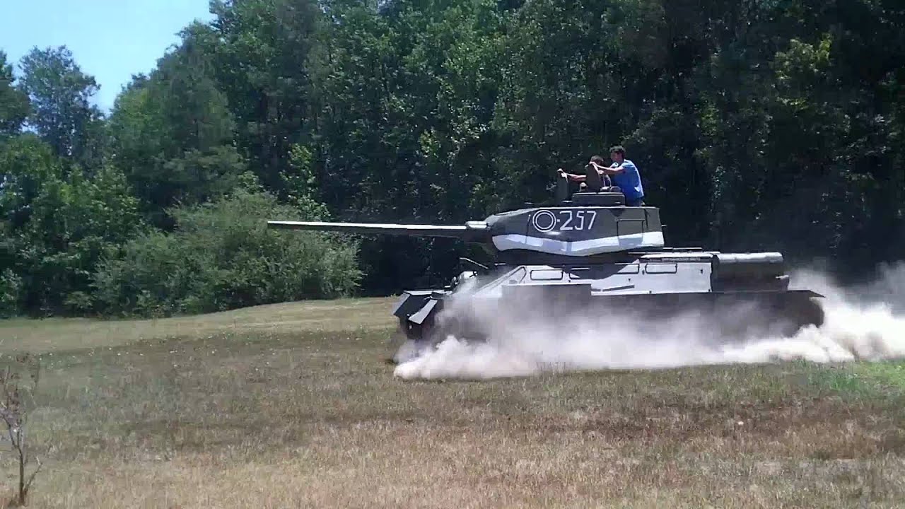 Driving my T34-85 - YouTube