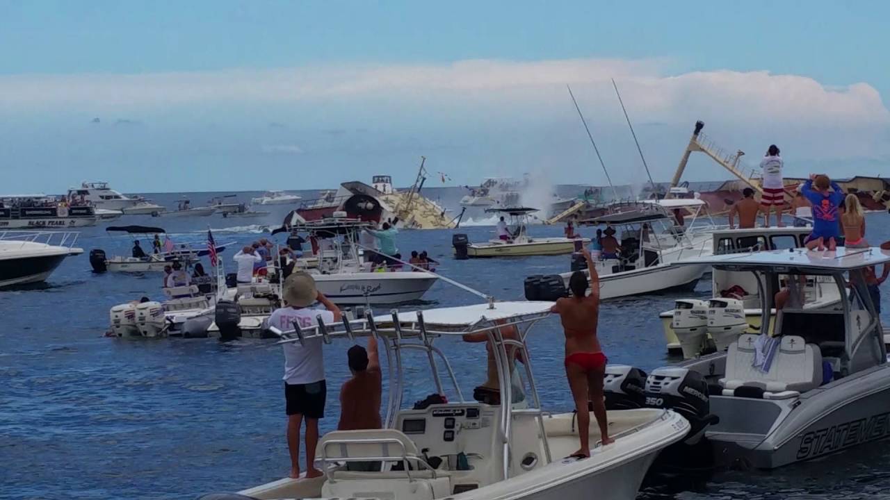 Lady Luck sinking - YouTube
