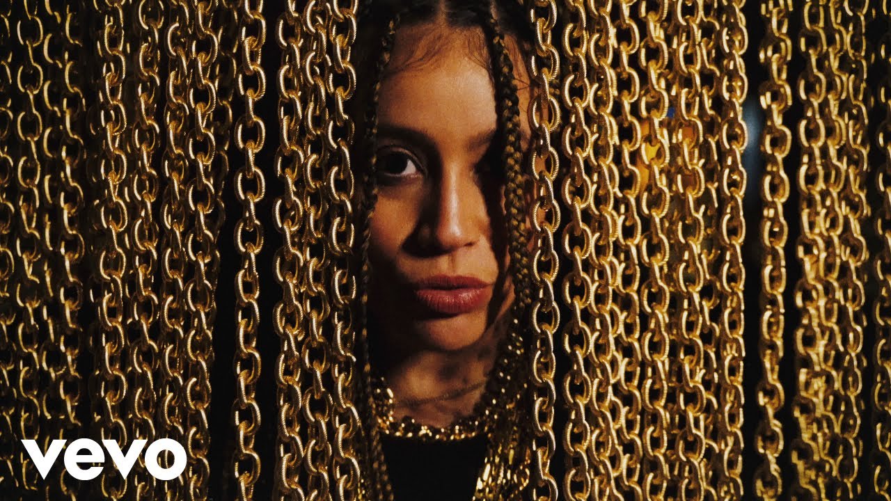 Angie Rose - 7 Gold Chains - YouTube