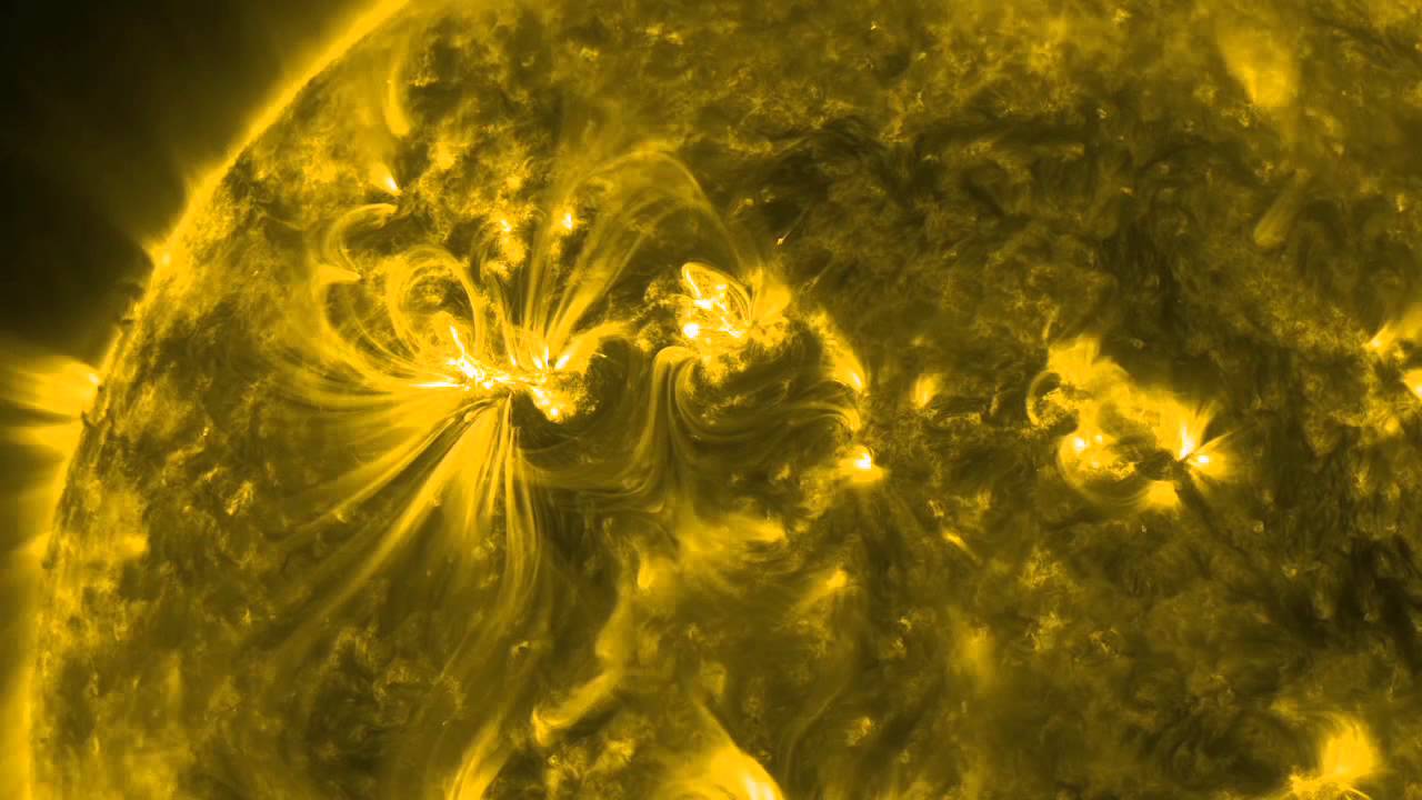 NASA | X5.4 Flare - YouTube