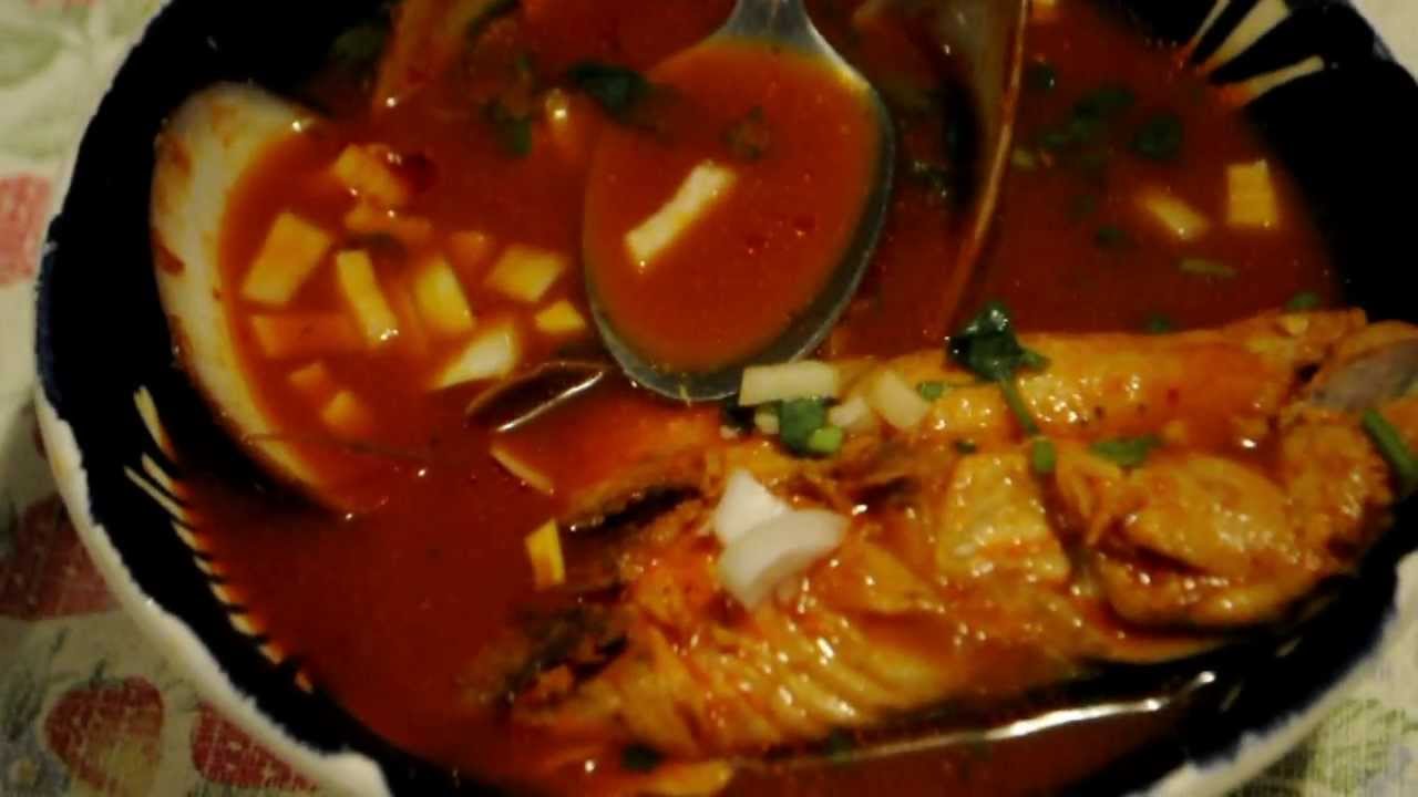 Como hacer Caldo de Pescado / How to make Fish Broth - YouTube