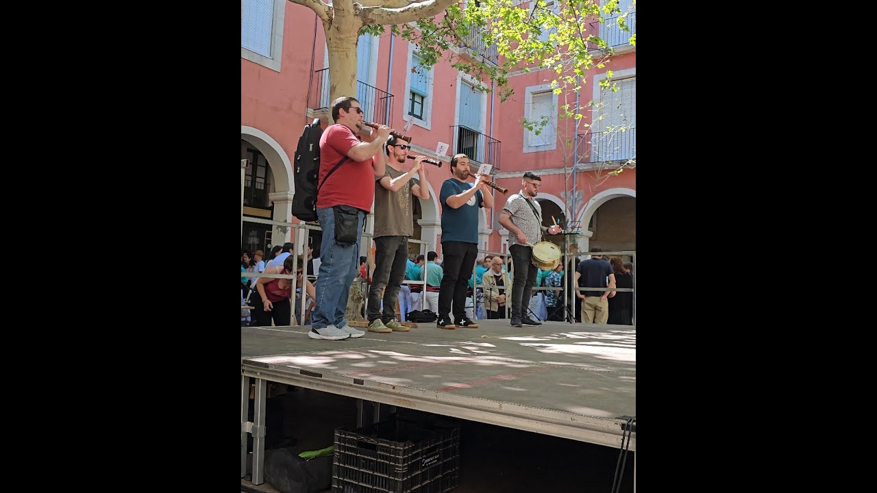 30è Dia del Graller - Havana Xica - Rotllet de Flor - YouTube