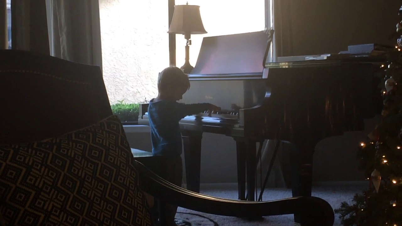 Pre-perfect pitch training - YouTube