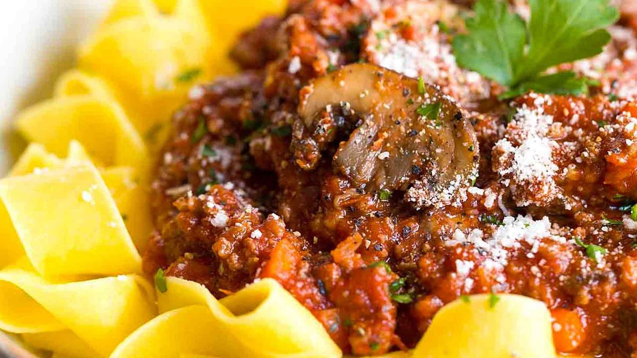 Beef Bolognese with Pappardelle Pasta - YouTube