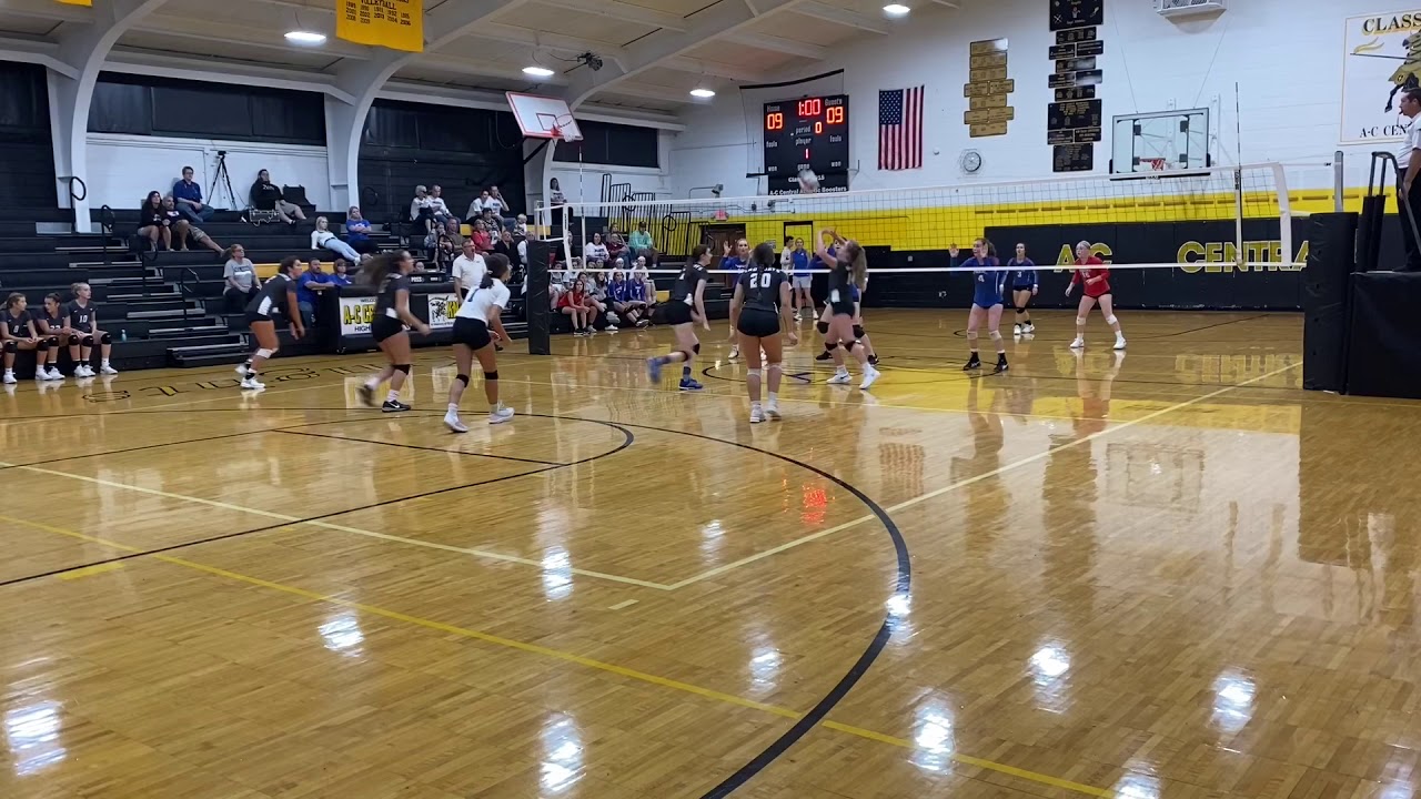 Isabel Hudspeth Junior Season Highlights - YouTube