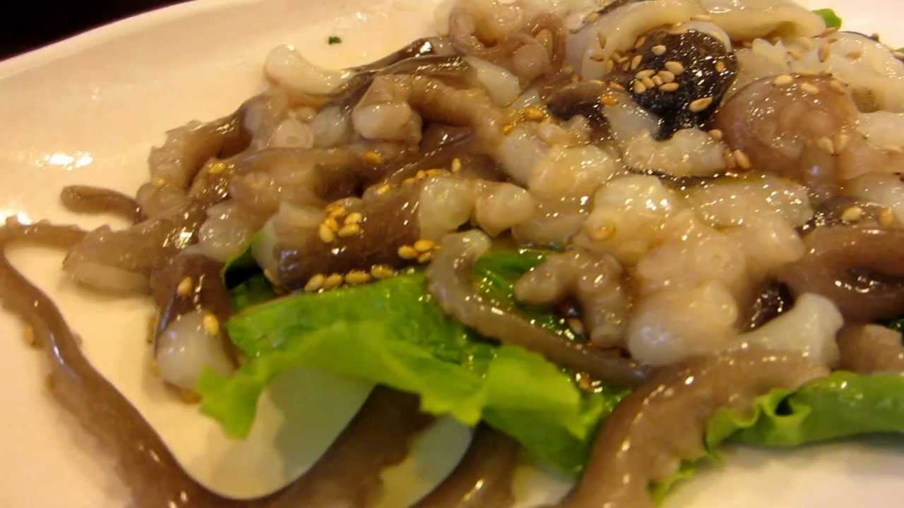 Sannakji (Moving Live Octopus) in Seoul, Korea - YouTube