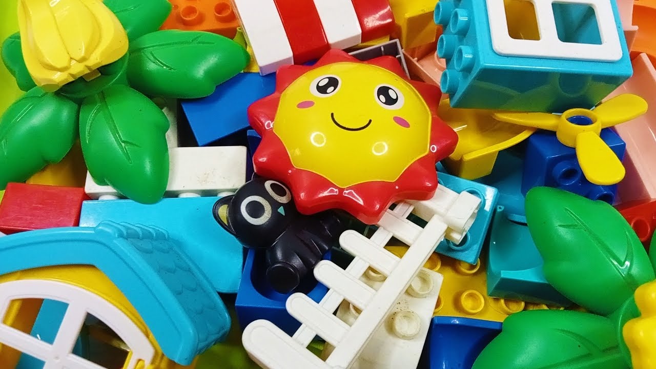 Satisfying block building marble run ☆ 2 combinations Build a marble ...