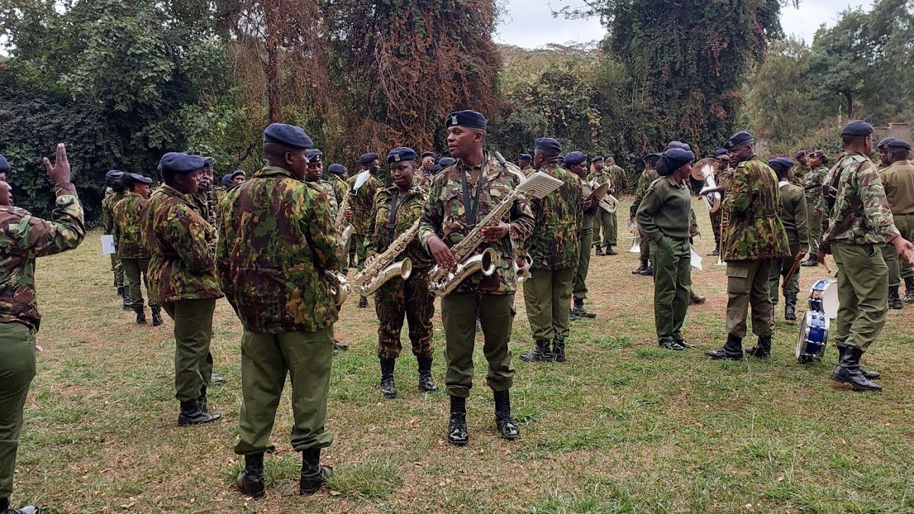MIMINA BY THE GSU BAND.BEST BAND DISPLAY IN NYERI SHOW. - YouTube