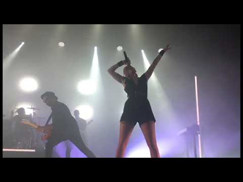 Garbage - Push it - Live 2018 (better audio) - YouTube