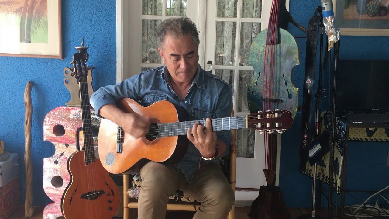 " Esa Musiquita " Autor Compositor Esteban Rios - YouTube