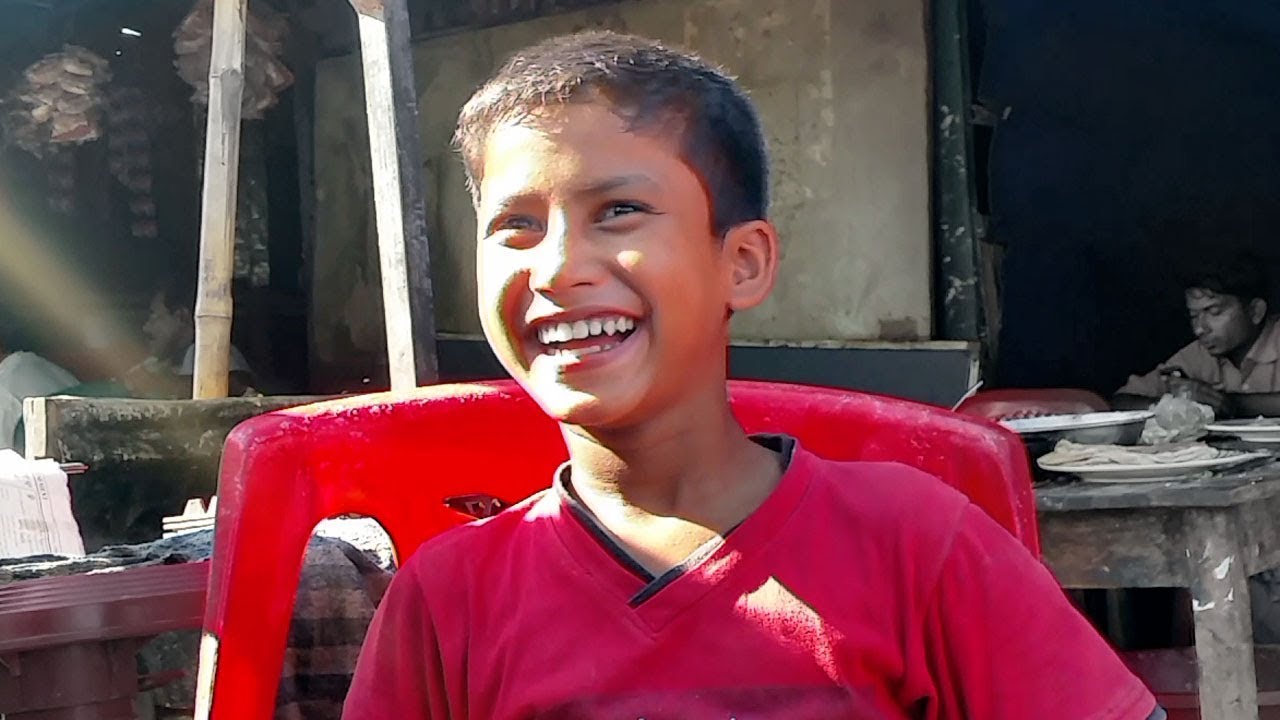 Learning The Holy Language of Chittagong - YouTube