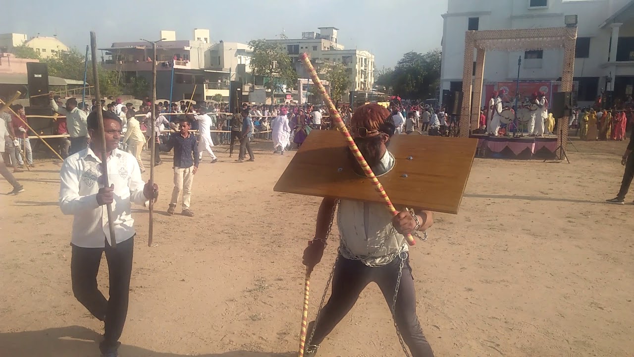 Rajasthani dance (gauriya) - YouTube