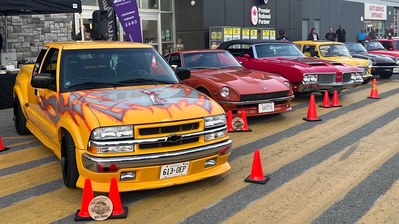 Universal Cruisers Car Show (Toronto) - Sunday August 14th - YouTube