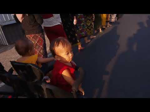 Bayi Kembar Ikut Nyongkolan di Kopang