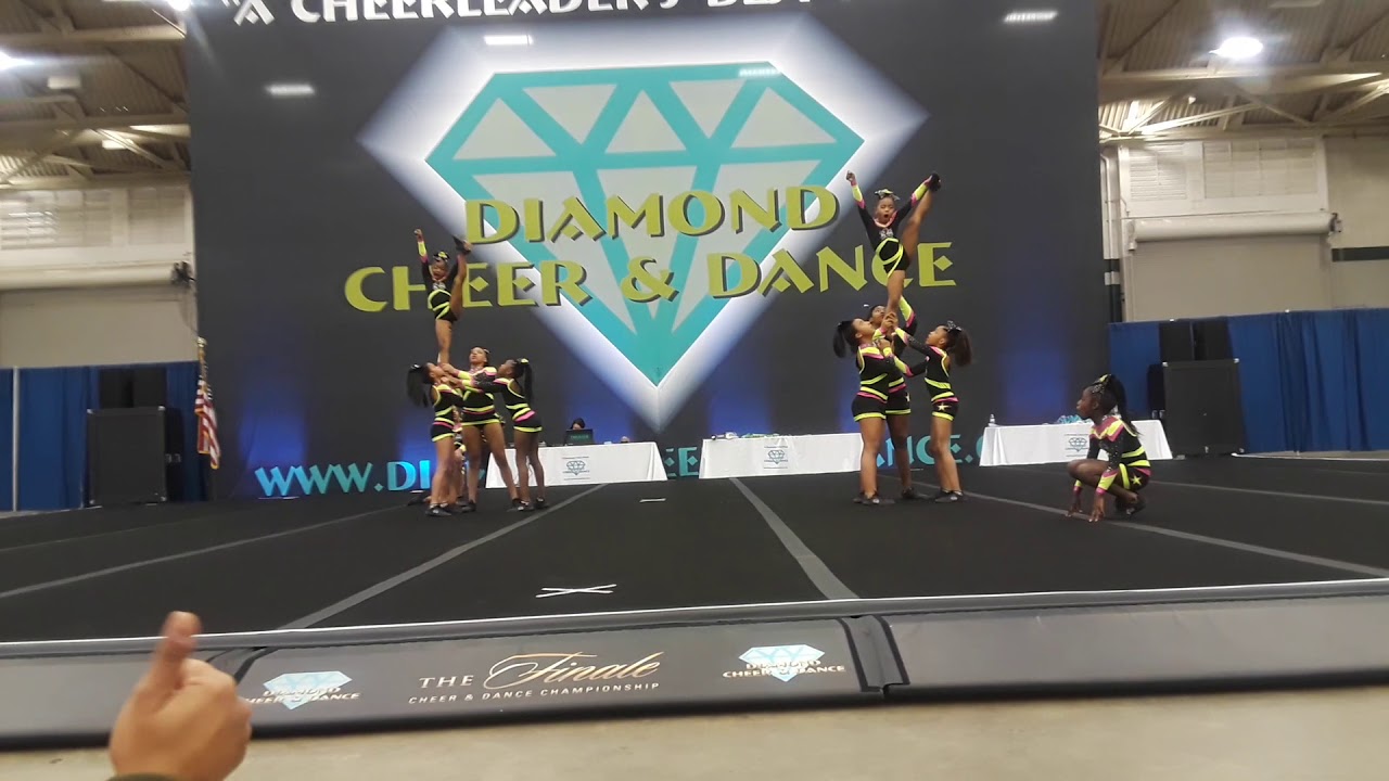 EEA Platinum Divas 2017-2018 - YouTube