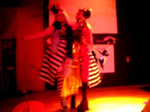 Cat Sinclair and Creepin Beauty Circus Performance - YouTube