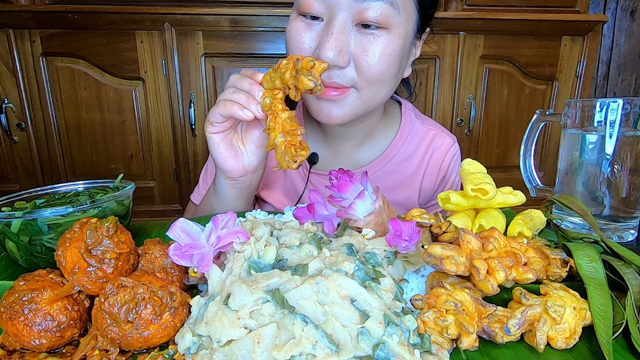 Yaipan/Arrowroot Bora | Fermented Bamboo Shoot Eromba | Egg Curry ...