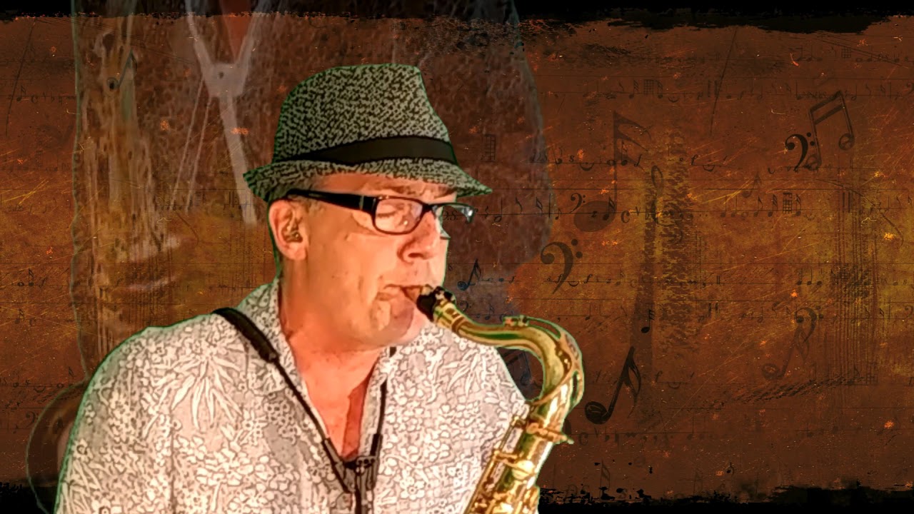 Simon Currie-Solo Sax-Pick up the Pieces - YouTube