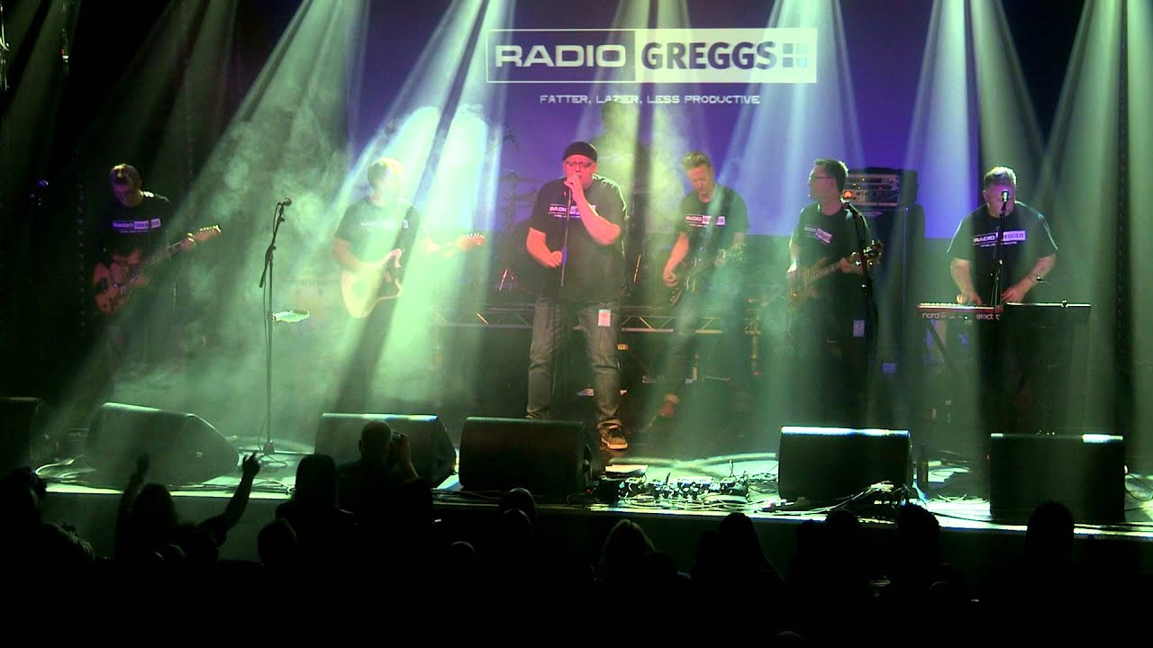 RadioGreggs play "All the Young Dudes" at O2 Academy Sheffield - YouTube