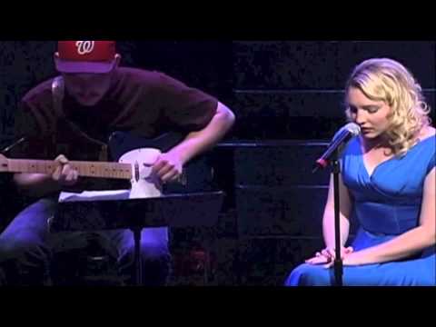 Bligh Voth "There's a Lull in My Life" - YouTube